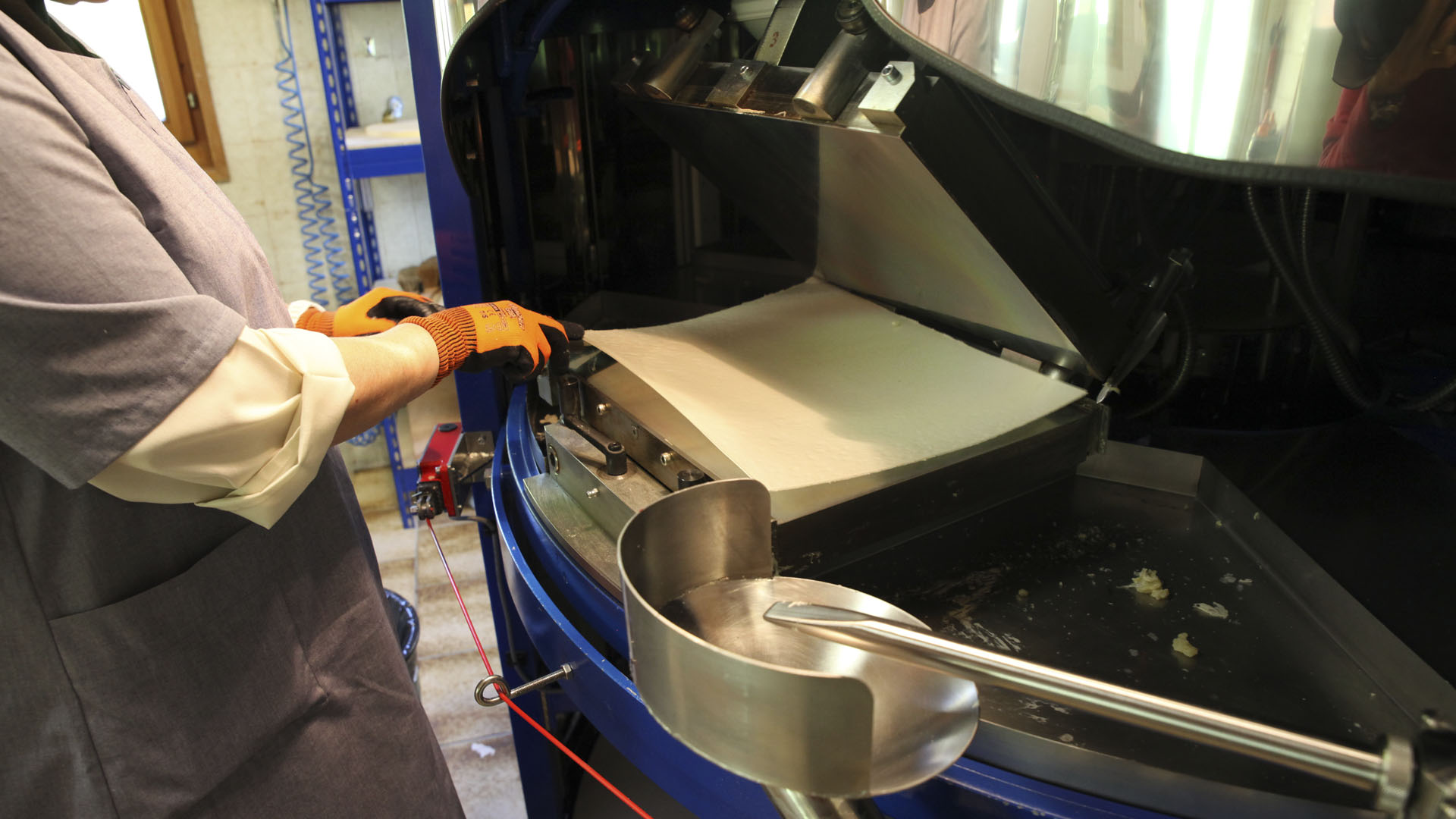 «Les hosties sont notre gagne-pain» – Portail catholique suisse